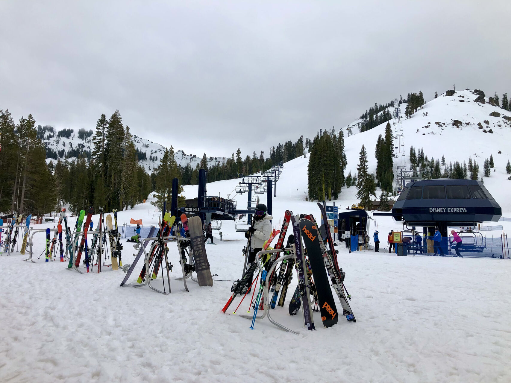 Top Beginner-Friendly Ski Resorts in Lake Tahoe | Jetsetter Guide